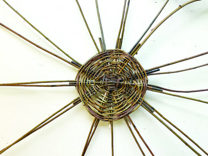 How to Make a Basket Out of Natural Materials – Mother Earth News